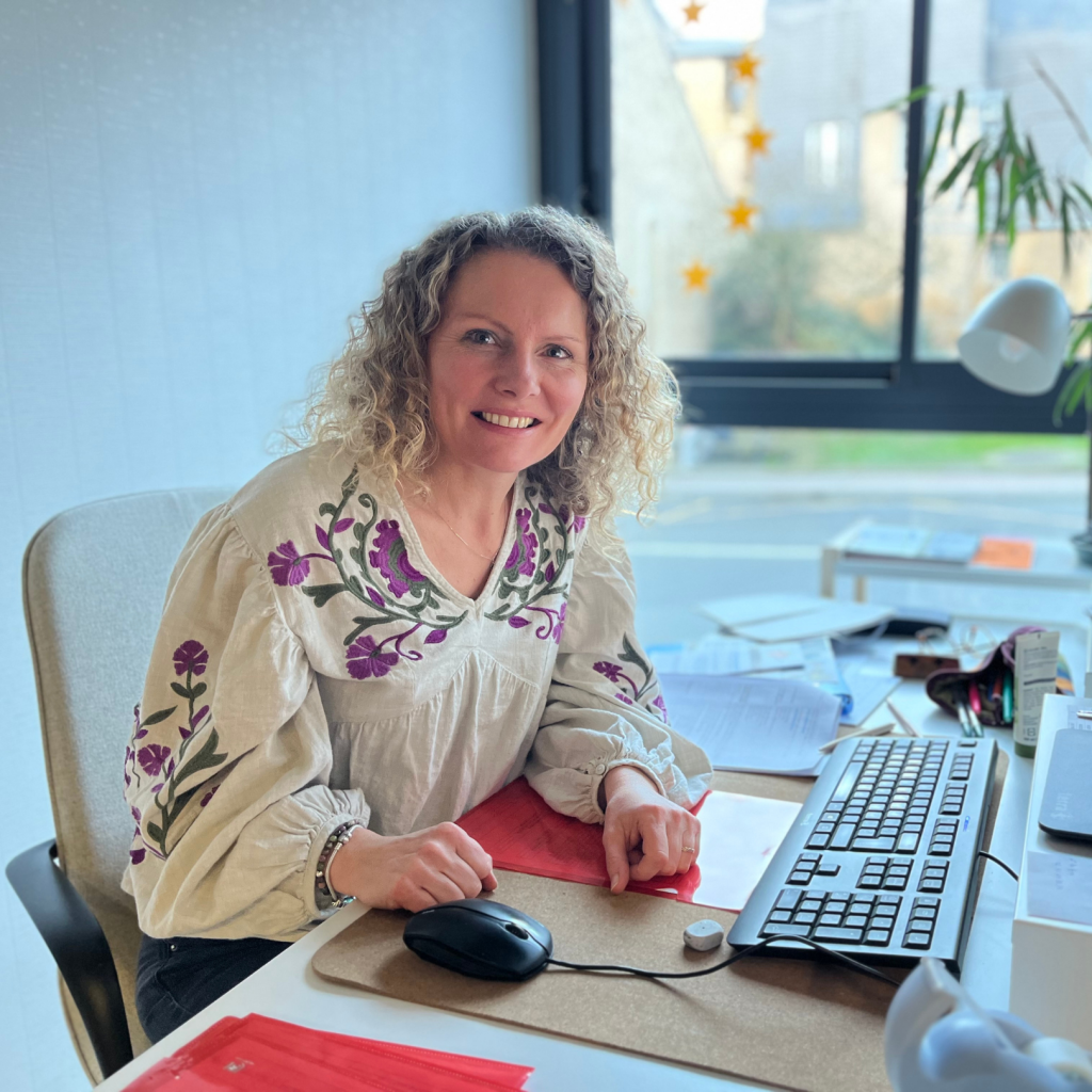 Vanessa fait son arrivée à la Maison de l'Europe - Maison de l'Europe ...